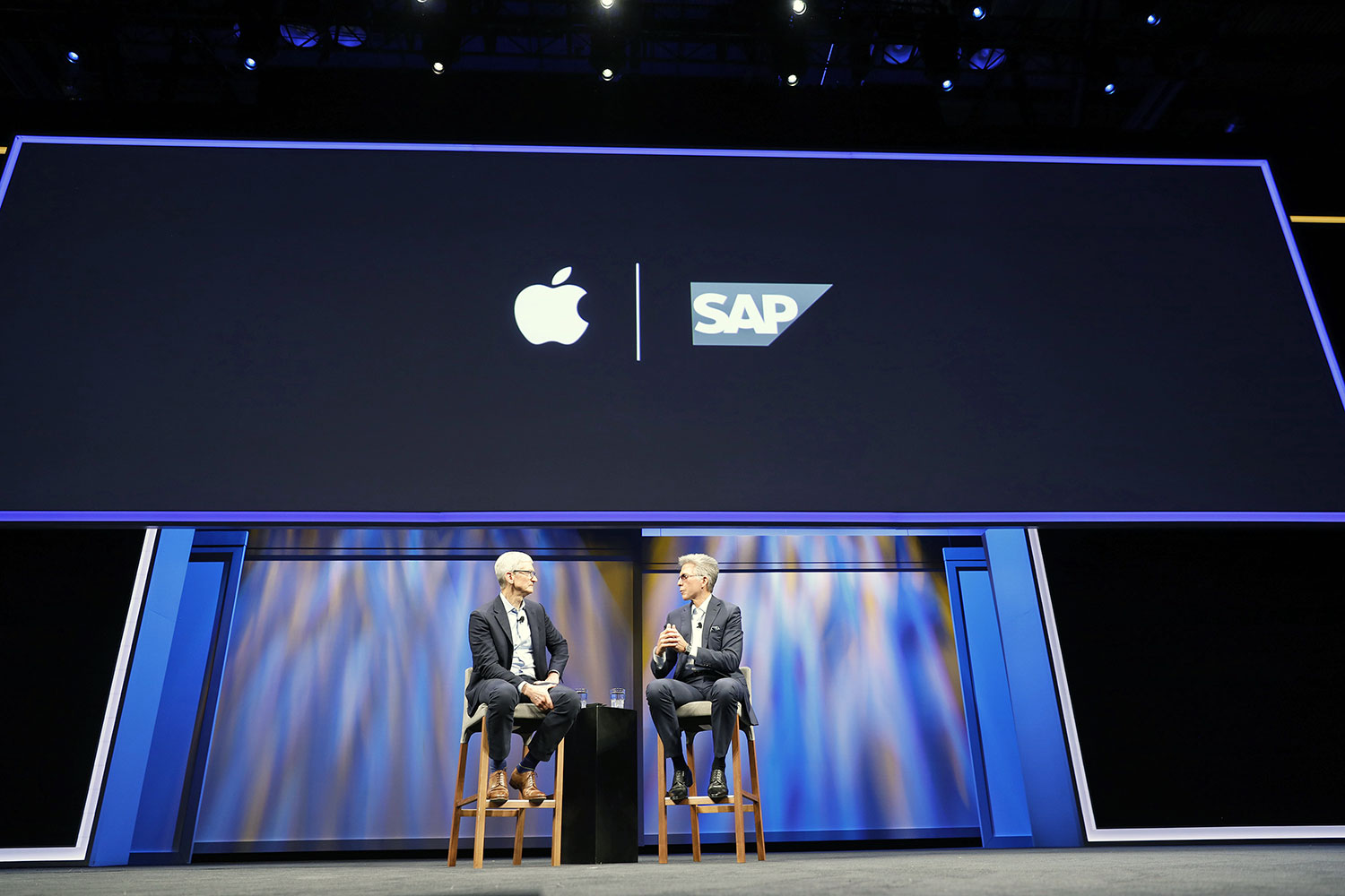 AI & Machine Learning: Apple and SAP want more machine learning